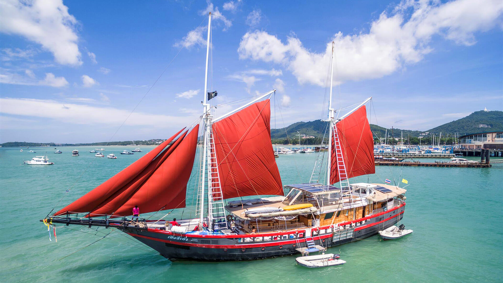 The Phinisi - Thailand and Myanmar Liveaboard | Sunrise Divers